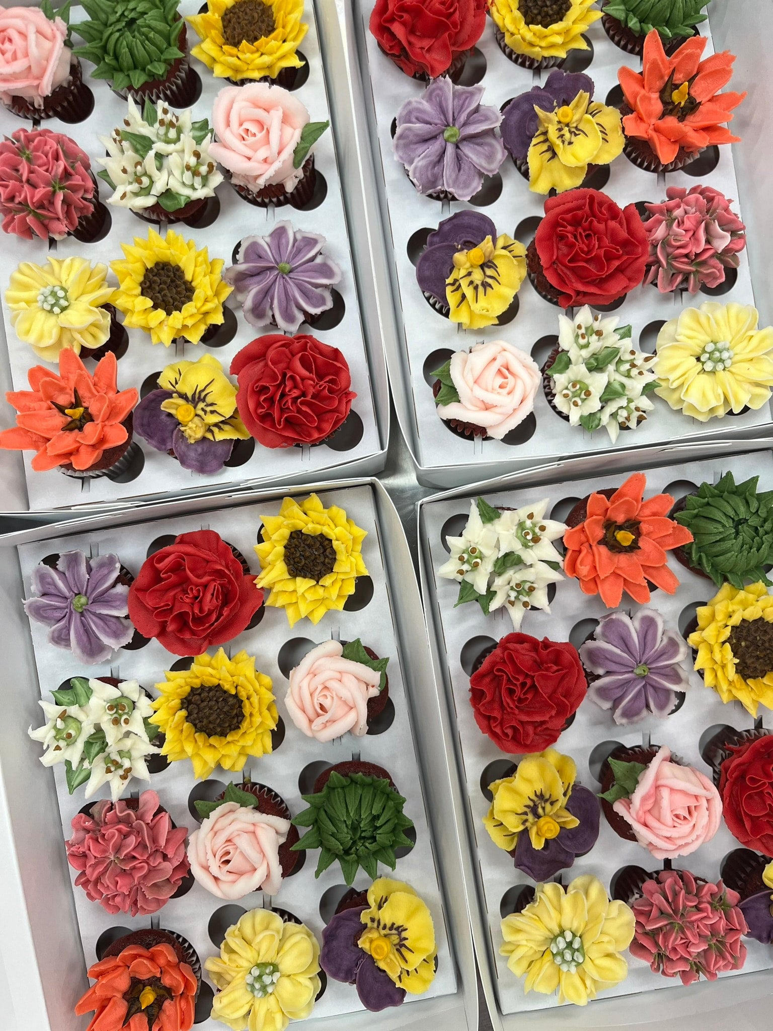 Mini Floral Cupcakes (4 dozen minimum) | Bundle of Cupcakes